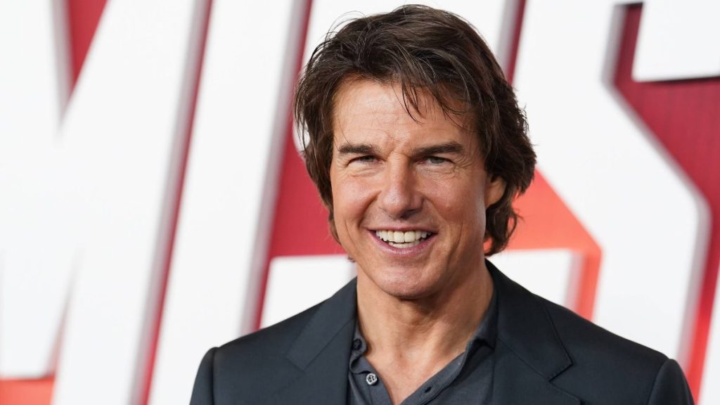 Tom Cruise Teeth: The Emotional 2025 Truth Behind His Smile